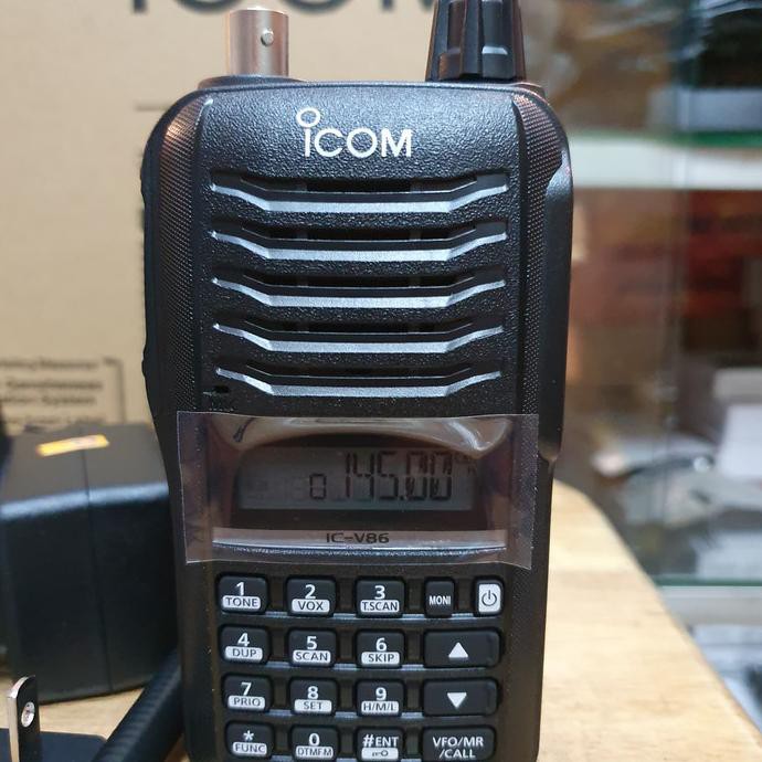 Jual HT ICOM IC V86 7 WATT VHF 136 -174 MHZ SINGLE BAND | Shopee Indonesia