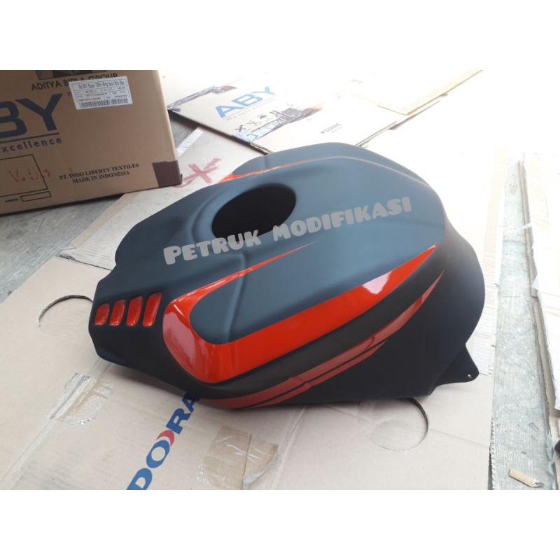 Jual Cover Tangki Buat Yamaha R15 V1/V2 Model Yamaha R1 | Shopee Indonesia