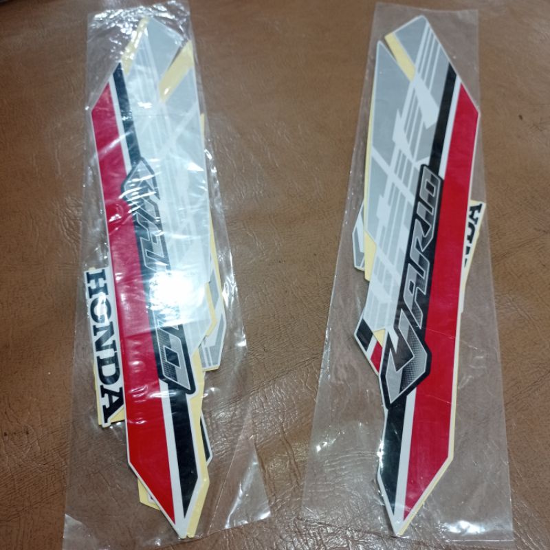Jual Lis Striping Vario 2017 125 FI Putih Merah | Shopee Indonesia