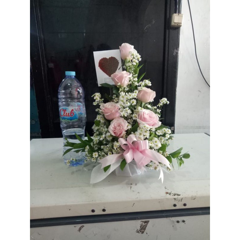 Jual rangkaian bunga meja bunga mawar asli | Shopee Indonesia