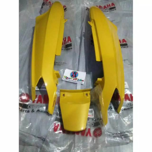 Jual Body samping kanan kiri plus sambungan Yamaha Mio sporty warna ...