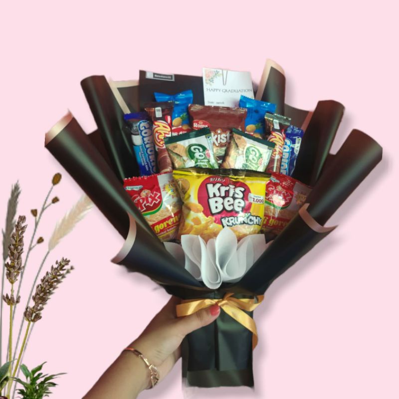 Jual Bucket snack wisuda Buket bunga boneka jajan ulang tahun ...