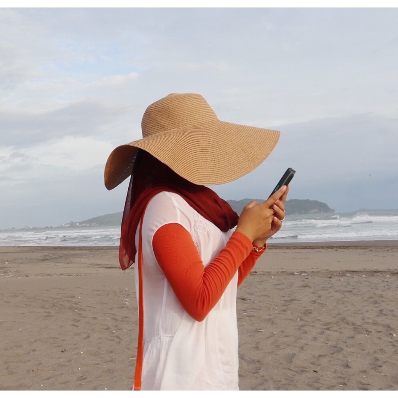 Jual Topi Pantai Lebar Besar Diameter Setengah Meter lebih, Warna Cream ...