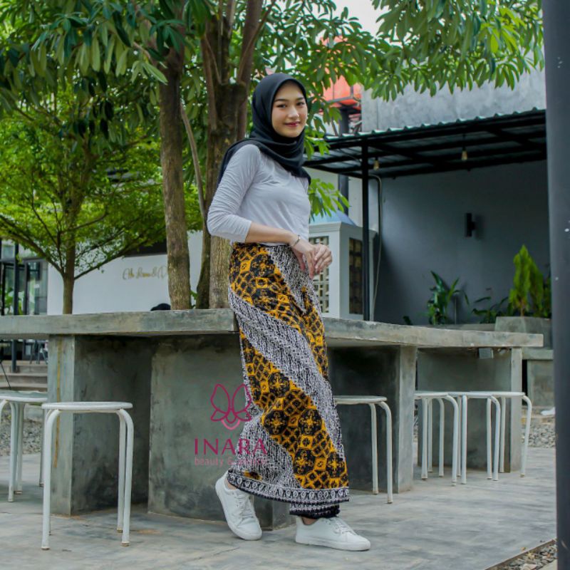 Jual SARUNG BATIK INARA |SARUNG BATIK CEWEK| SARUNG SANTRI PUTRI ...