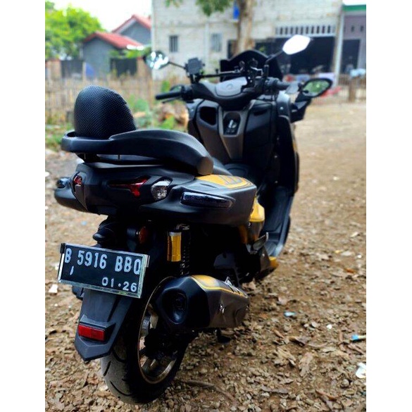 Jual PAKET FULL BODY ALL NEW NMAX PREDATOR GOLD HITAM DOP LIMITED ...