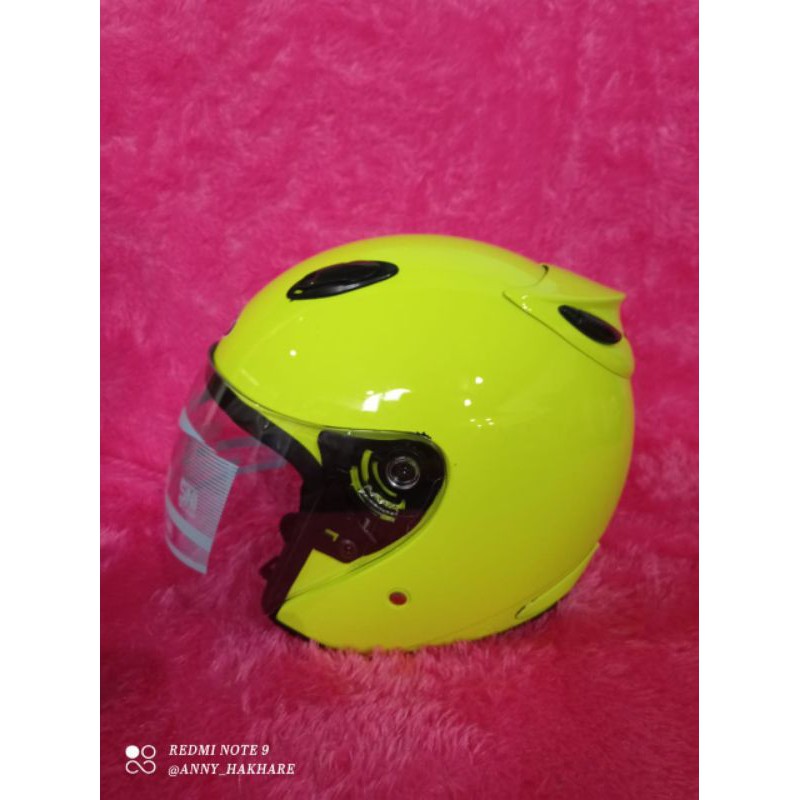 Jual HELM MODEL CENTRO KUNING stabilo | Shopee Indonesia