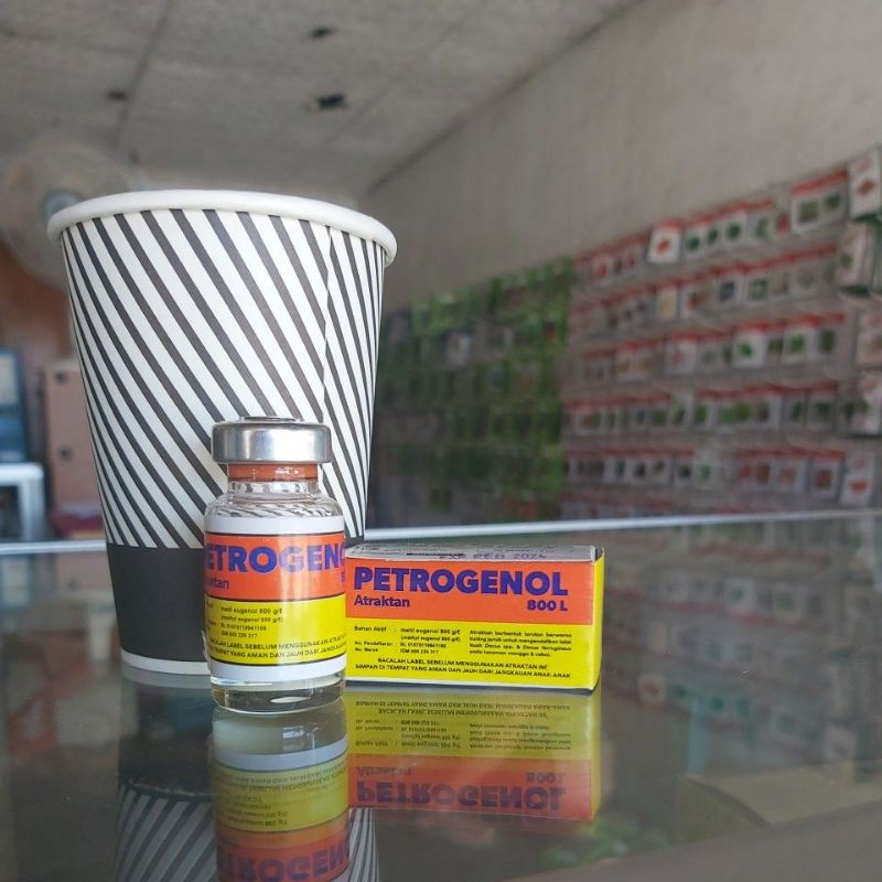 Jual Petrogenol - Perangkap Atraktan kemasan 5gr | Shopee Indonesia