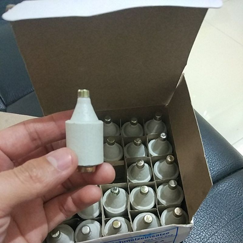 Jual KAP DAN SEKRING BATU FUSE BOX SIKRING KERAMIC 10A SEKERING LISTRIK ...