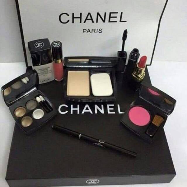 Jual (CUCI GUDANG) CHANEL set kosmetik make up kit pallete box 9 in 1 ...