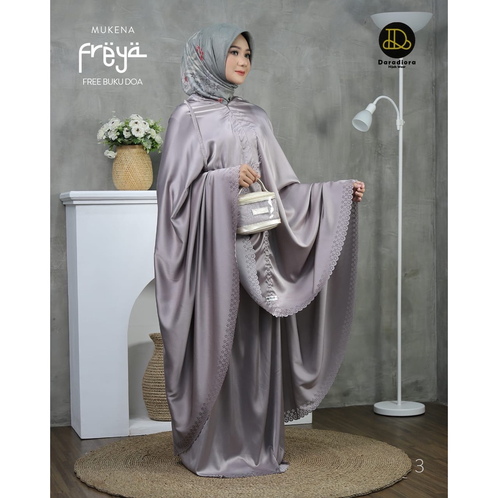 Jual Mukena Mukenah Terbaru Satin Silk Traveling Freya Ori Daradiora BY ...