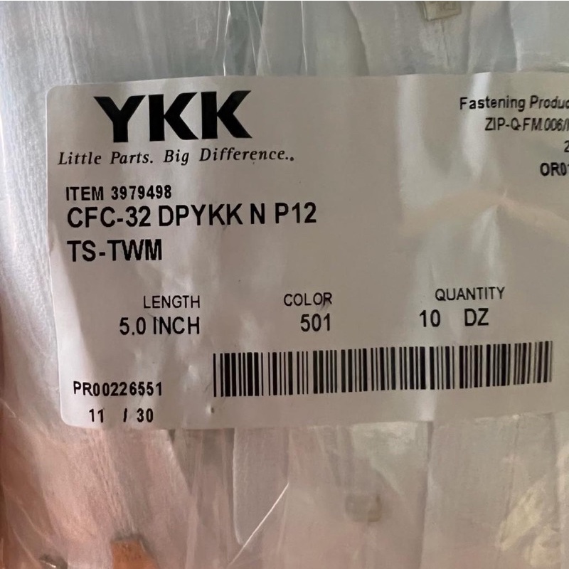 Jual Resleting YKK 12cm CFC-32 Per Lusin | Shopee Indonesia