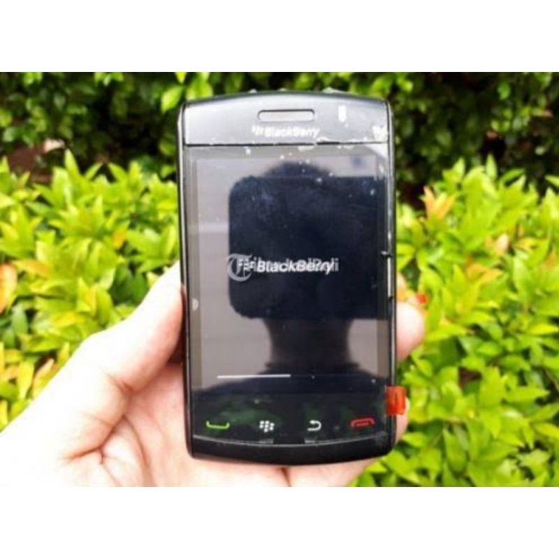 Jual handphone blackberry 9550 strom 2 original 100 persen dijamin ...