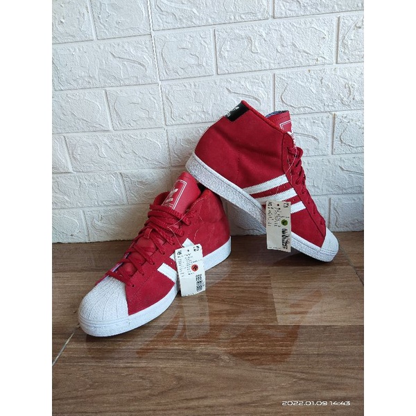 Jual sepatu adidas pro model (barang sample/contoh) | Shopee Indonesia