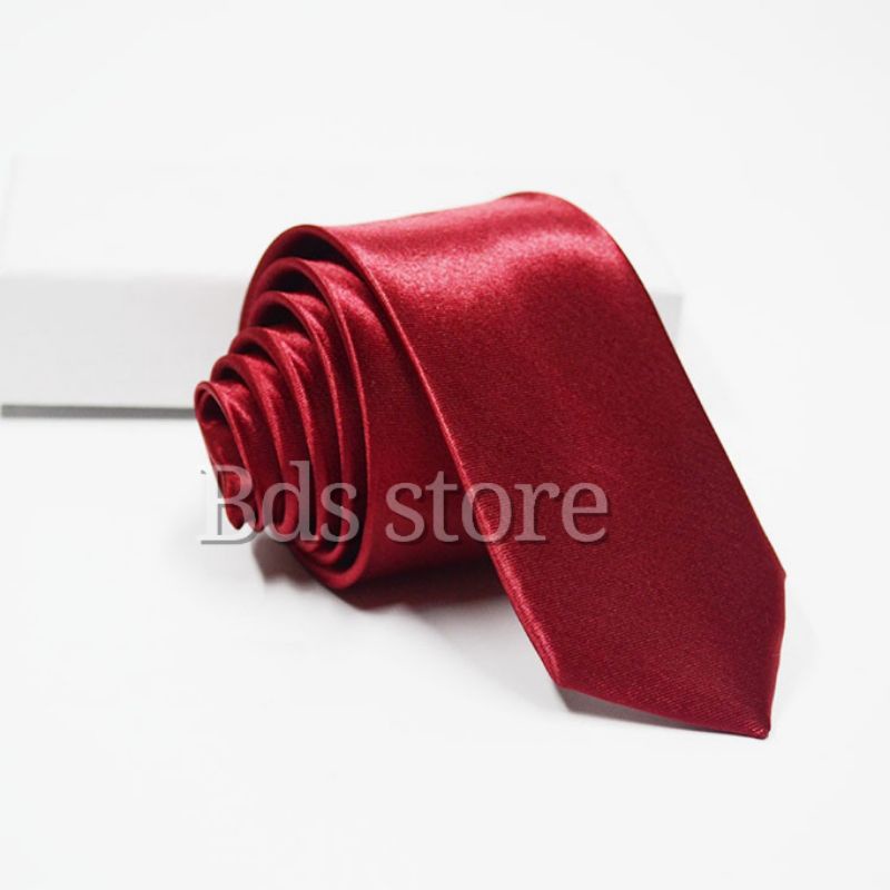 Jual Dasi polos satin warna merah maroon slim 2 inch dan medium 3 inch ...