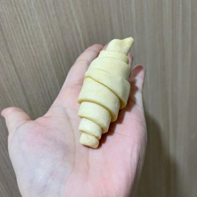 Jual ADONAN FROZEN CROFFLE/ CROISSANT DOUGH/CROFFLE DOUGH FULL BUTTER ...