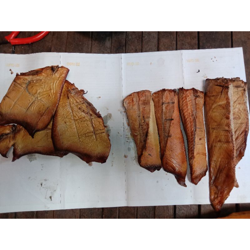 Jual Ikan Pari Asap / Ikan P Asap (-+250 grm) | Shopee Indonesia
