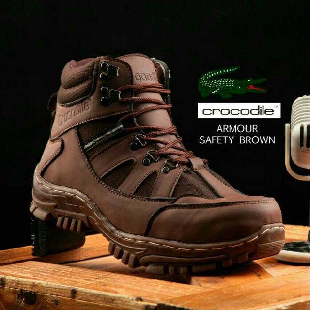 Jual Sepatu boots crocodile dan is one pria | Shopee Indonesia