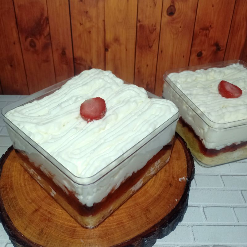 Jual DESSERT BOX VARIAN STRAWBERRY VANILA | Shopee Indonesia