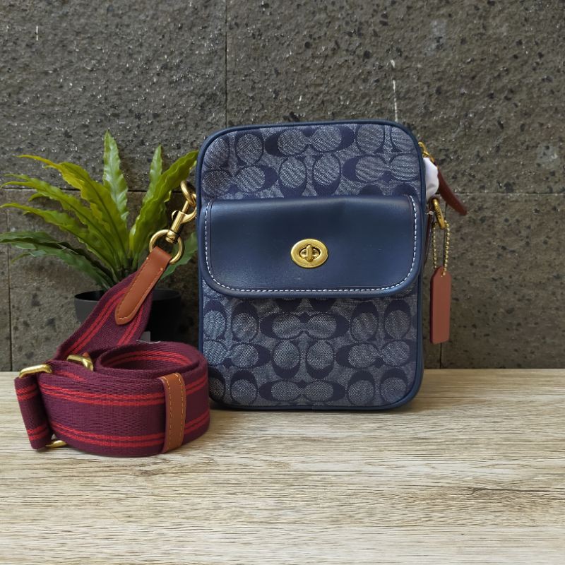 Jual TAS PRIA COACH DYLAN 15 IN SIGNATURE CHAMBRAY | Shopee Indonesia