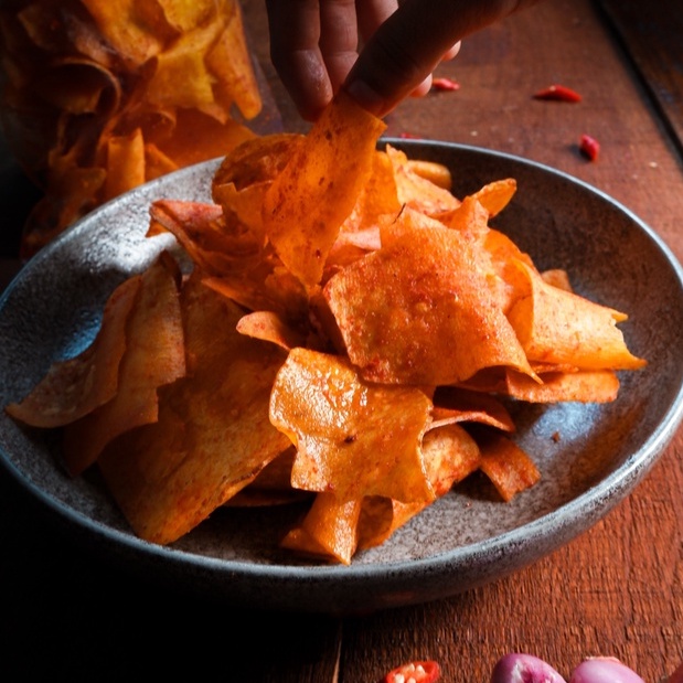 Jual Keripik Kripik Kerupuk Talas balado Kunyit Jagung Oleh-Oleh Asli ...