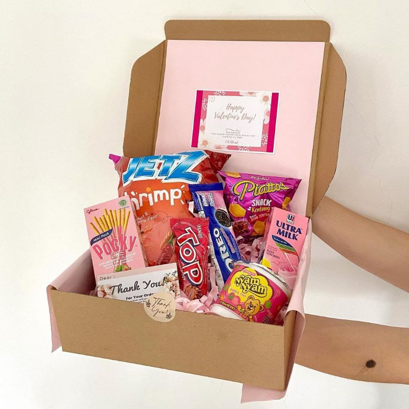 Jual SNACK BOX WISUDA / SNACK BOX VALENTINE / SNACK BOX KADO ULANG ...