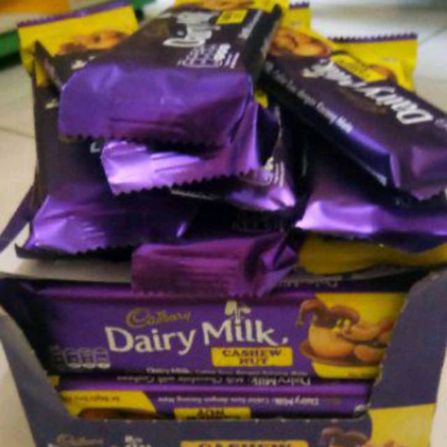 Jual Coklat Dairy milk cashew nut 62gr | Shopee Indonesia