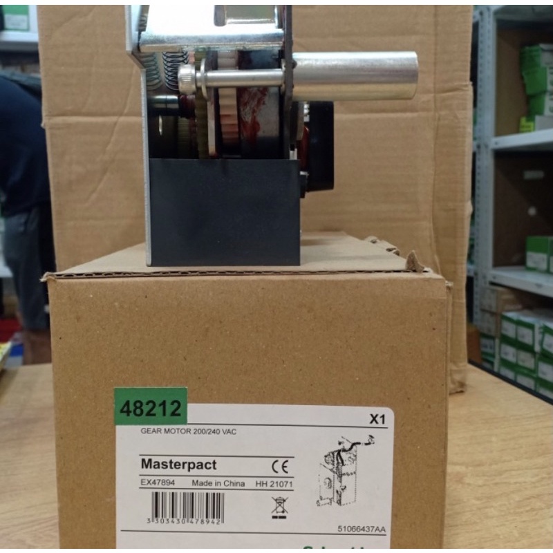 Jual MASTERPACT 48212 SCHNEIDER MOTORIZED GEAR MOTOR ACB 220v | Shopee ...