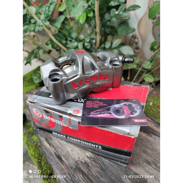 Jual KALIPER BREMBO M50 IMPORT KALIPER 4 PISTON KALIPER MOGE | Shopee Indonesia