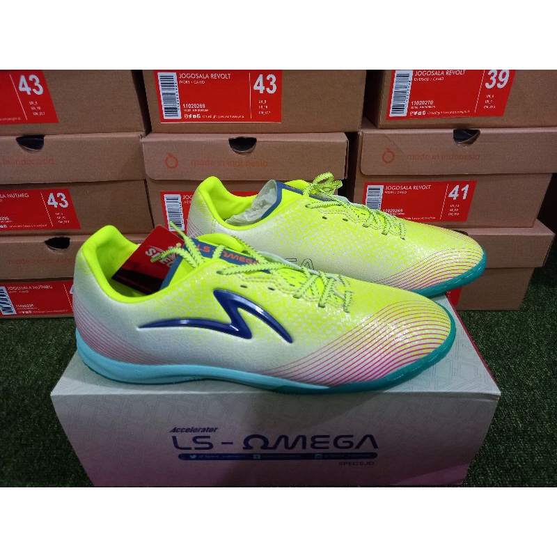 Jual Sepatu Futsal Specs LS Omega Runtuboy IN | Shopee Indonesia