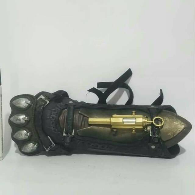 Jual mainan cosplay prop assassins creed assassins gauntlet cocok untuk ...