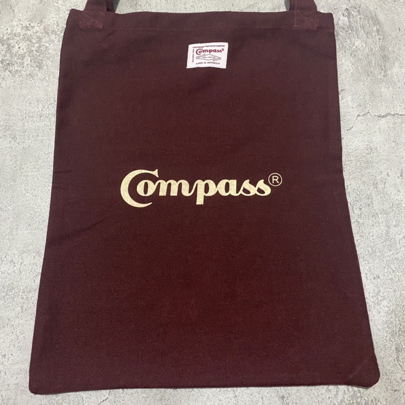 Jual TOTEBAG SEPATU COMPASS X BRAVO 001 (1/100) | Shopee Indonesia