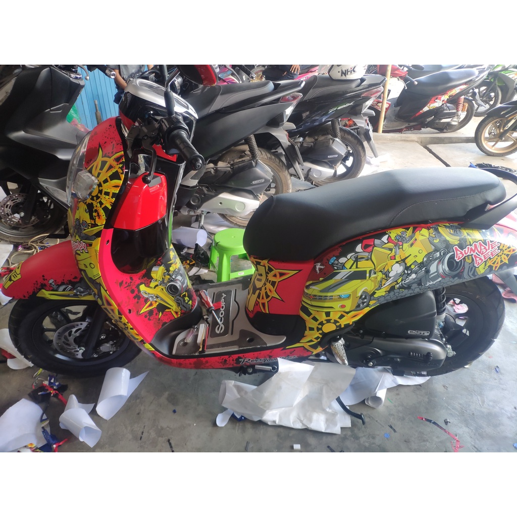Jual Stiker Scoopy Decal Full Body Premium Red Bumblebee Doff DNKZ ...