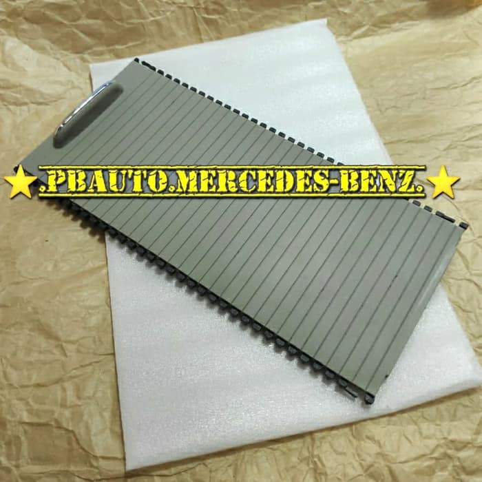 Jual Jual Krey Roller Blind w204 w212 Abu / Gray laci Mercedes Benz ...