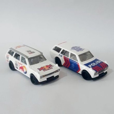 Jual Hotwheels 2 set Datsun Bluebird : Red Bull & Police. Custom ...