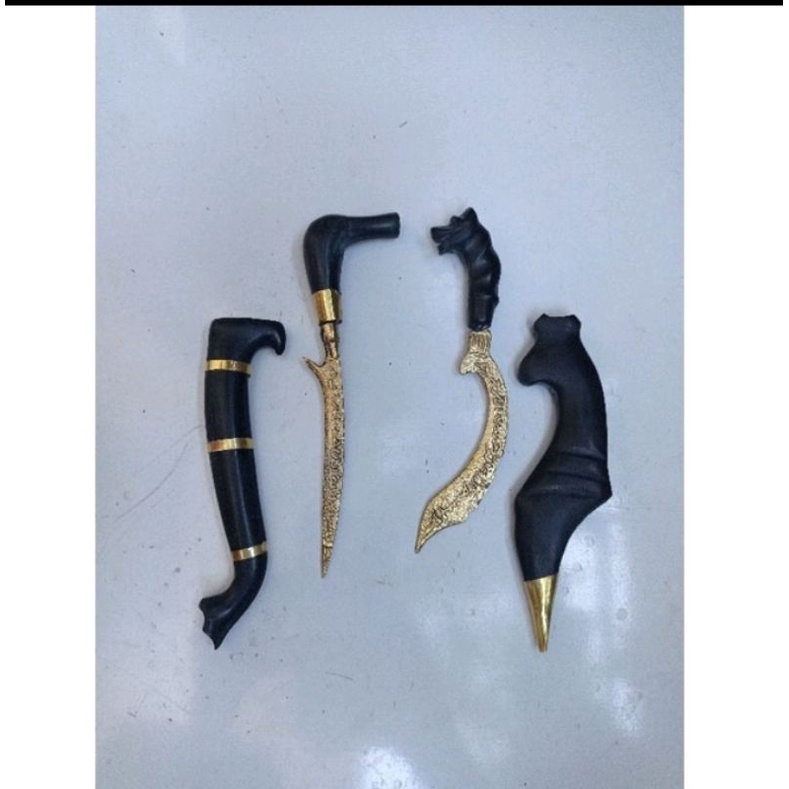Jual Paket sepasang keris kujang dan keris rencong kuningan | Shopee ... Jual Paket sepasang keris kujang dan keris rencong kuningan | Shopee ...