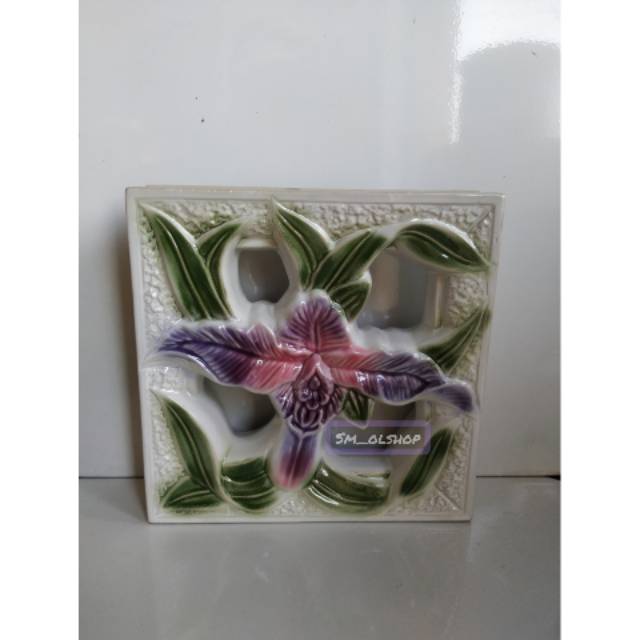 Jual Roster Keramik Trisensa 20x20 Motif Flower Ungu | Shopee Indonesia