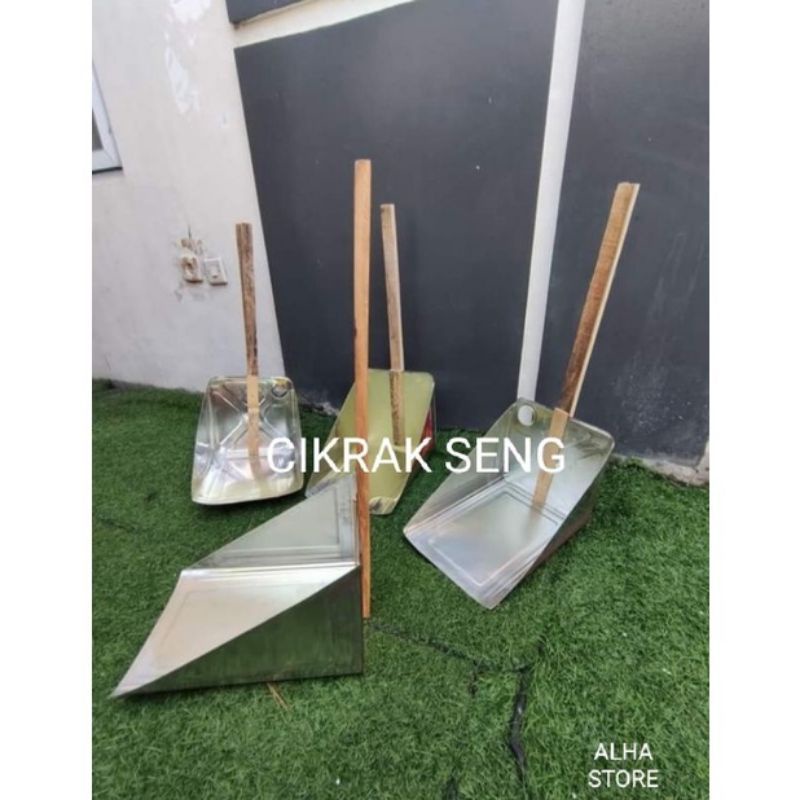 Jual cikrak seng/serok sampah/pengki seng | Shopee Indonesia