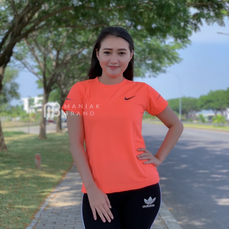 Jual Baju Olahraga Running Wanita Kaos Atasan Olahraga Women Senam Baju ...
