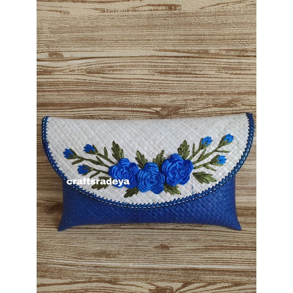 Jual Clutch Dompet Anyaman pandan sulam // clutch ethnic Sulam Pita ...