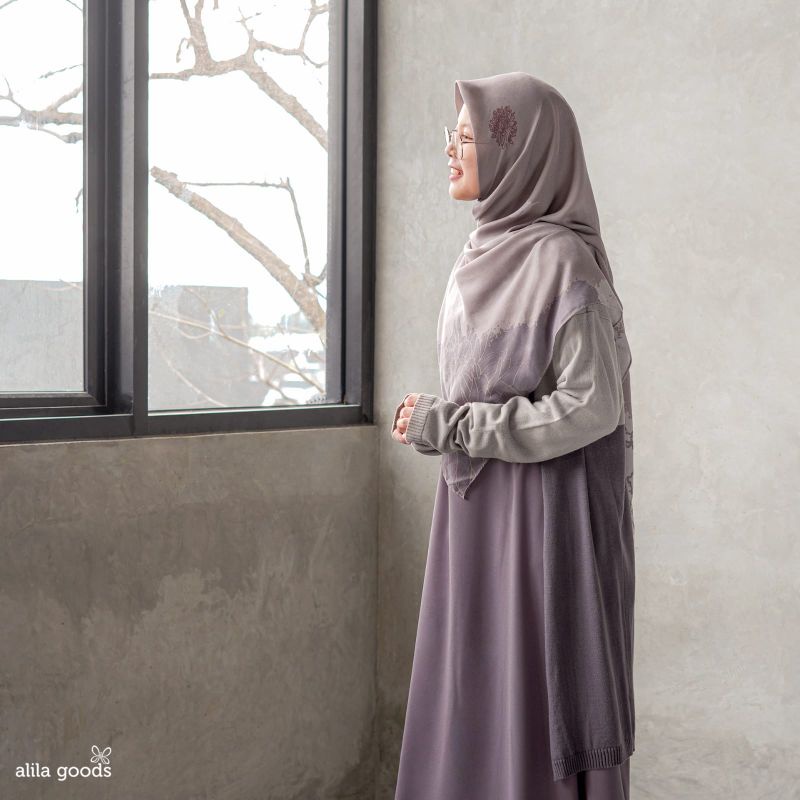 Jual Outer Rajut 2 Tone By Hijab Alila Carding panjang size S-XL ...