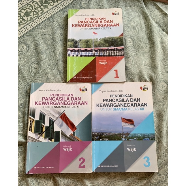 Jual Buku Pendidikan Pancasila dan Kewarganegaraan (PPKN) Kelas 10, 11, dan 12 Penerbit Erlangga ...