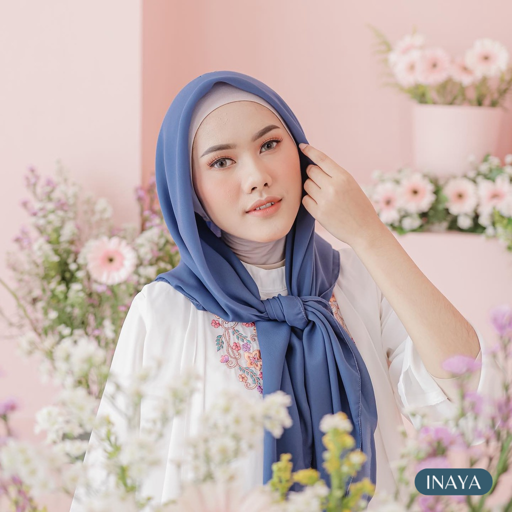 Jual Zena - Bella Square Hijab Segi Empat (Dark Jeans) | Shopee Indonesia