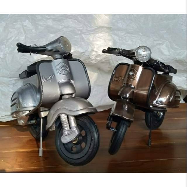 Jual Mainan Miniatur Motor Vespa Antiq | Shopee Indonesia