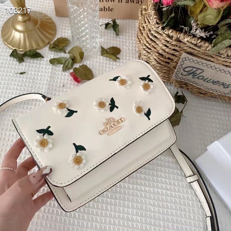 Jual COACH FLOWER FREE BOX | Shopee Indonesia