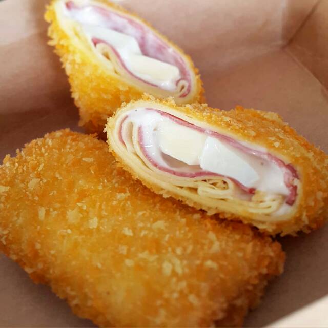 Jual Risol Mayo Premium Smoked beef cheese egg mayo | Shopee Indonesia