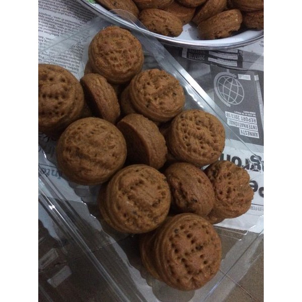 Jual Kue kaak mini Khas Bondowoso 1/2 kg | Shopee Indonesia