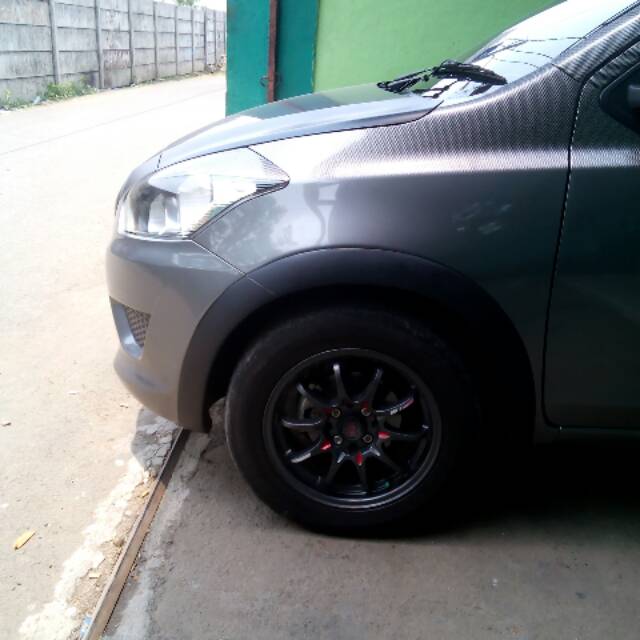 Jual Over fender Datsun go model polos 1 set | Shopee Indonesia