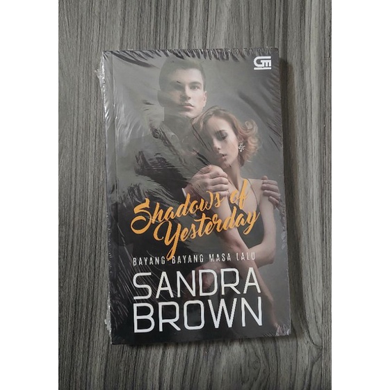 Jual Buku Novel Sandra Brown Shadow of Yesterday | Shopee Indonesia