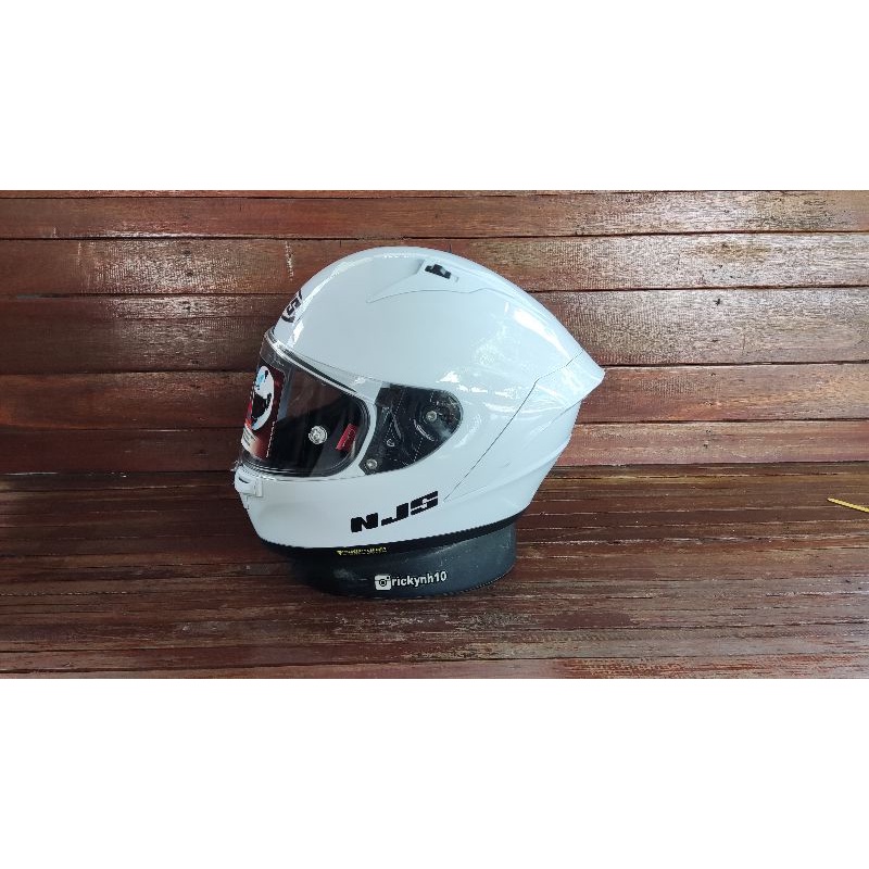 Jual Aerostreet x le minerale | Shopee Indonesia Jual Aerostreet x le minerale | Shopee Indonesia