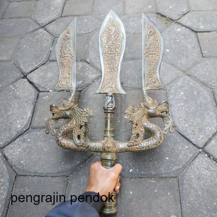 Jual Pataka Majapahit Tombak Trisula Pataka Naga Baruna Naga Nareswara ...